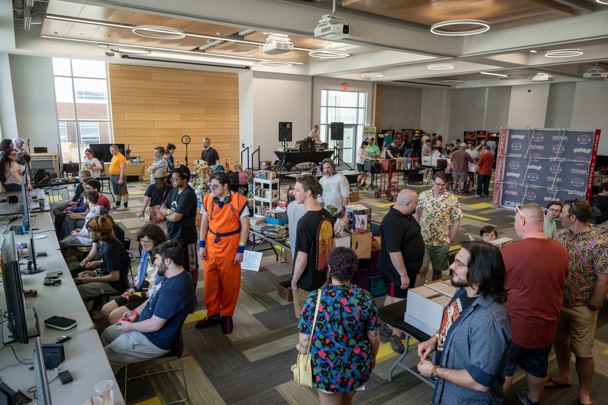 Past Shows – Saratoga Silverball Pinball Show